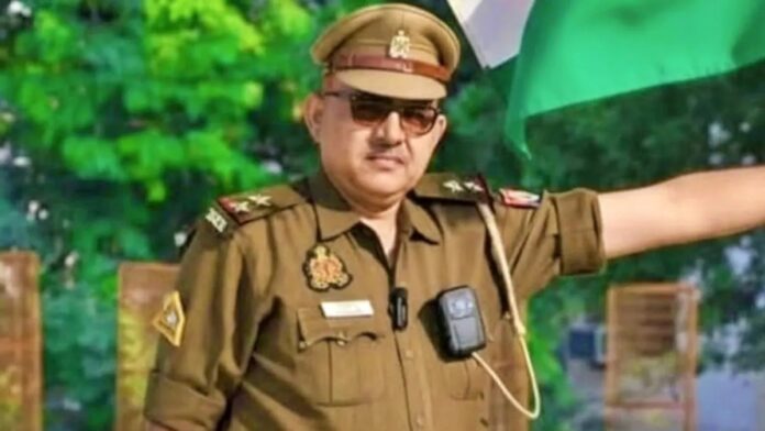 UP Police Officer Punished After Hindu Groups Object to Remarks on ...